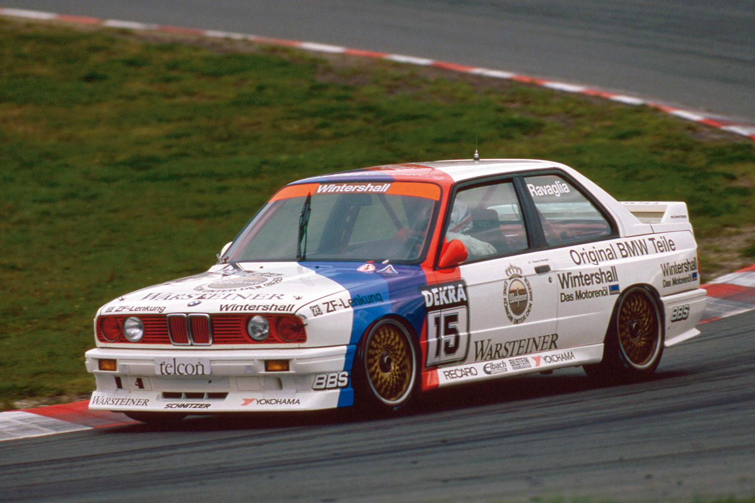 Foto: BMW M3 E30 DTM Roberto Ravaglia 1989 (vergrößert)