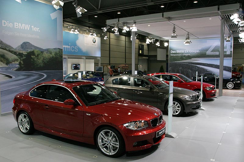 Foto: BMW Lounge auf Ebene 2 des Messe-Standes (vergrößert)