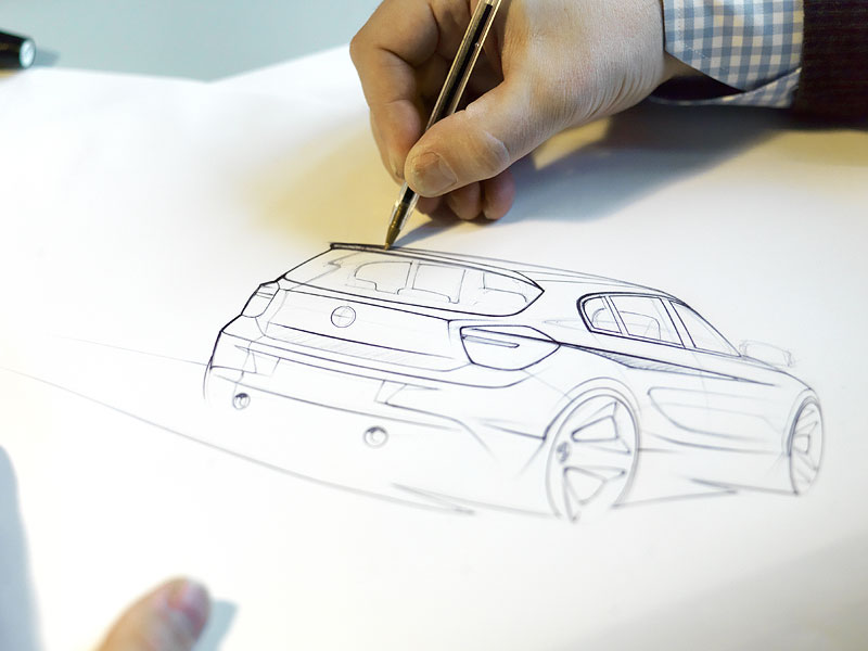 Foto: Nicolas Huet (Exterieurdesigner BMW 1er) entwirft das Exterior ...