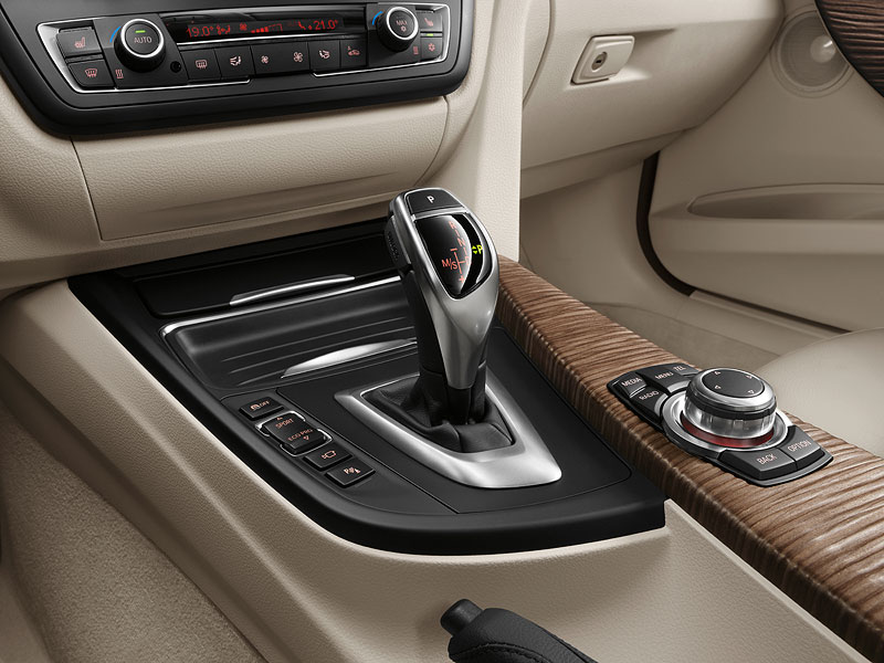 Foto: Neuer BMW 3er: Mittelkonsole Modern Line (vergrößert)