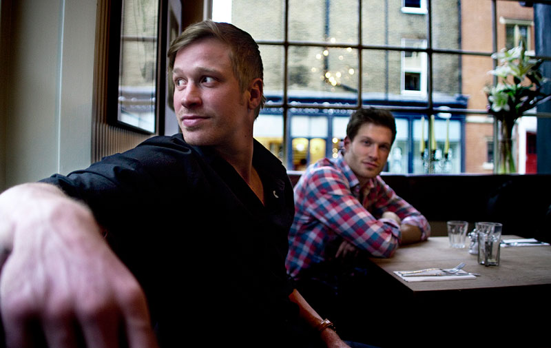 Foto: Brüderpaar Freddie und Adam Lund gewinnt Hauptrollen in 'One ...